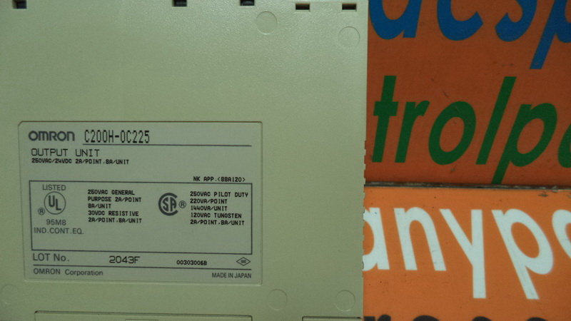 OMRON OUTPUT UNIT C200H-OC225 - 裕益科技自動化設備可程式編碼器PLC分散式控制系統DCS